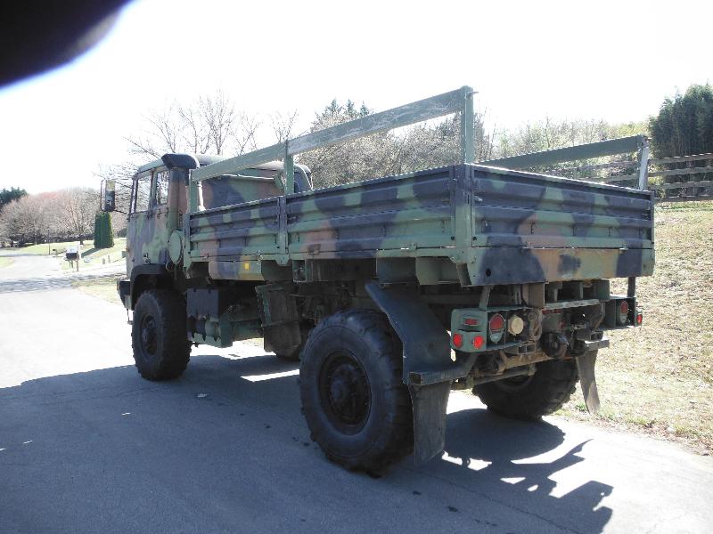 M1081 4x4 LMTV CARGO TRUCK M1078 FMTV - Surplus Military Depot